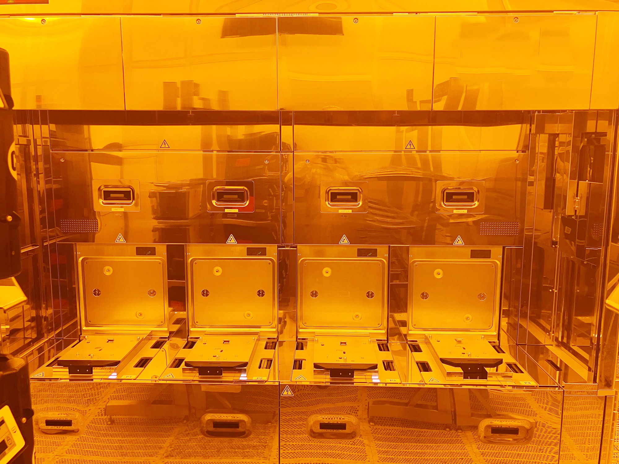 TEL Tokyo Electron ACT 12 Photoresist coater and developer for sale